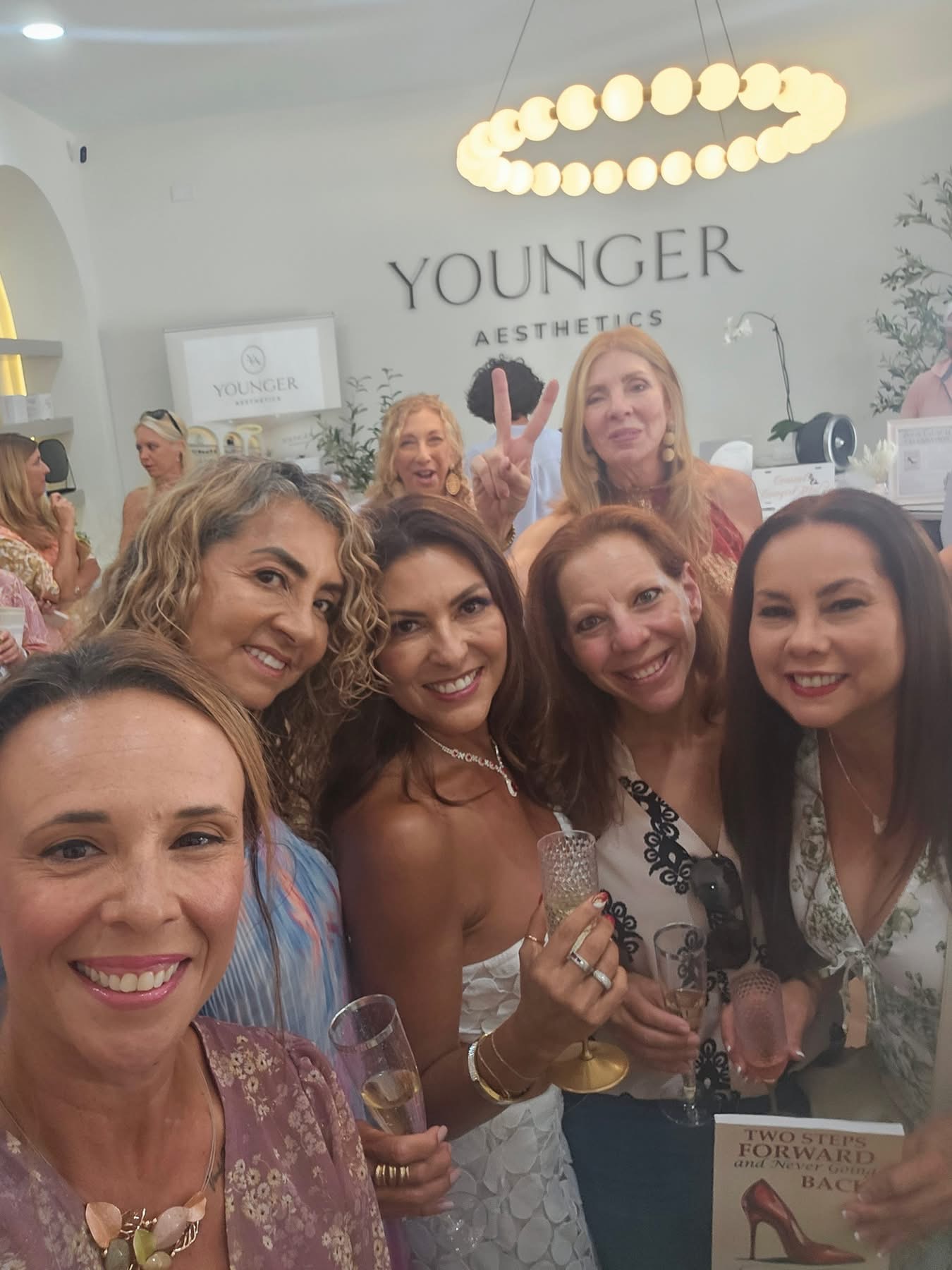 A Message For You, Beautiful Woman | Conexión